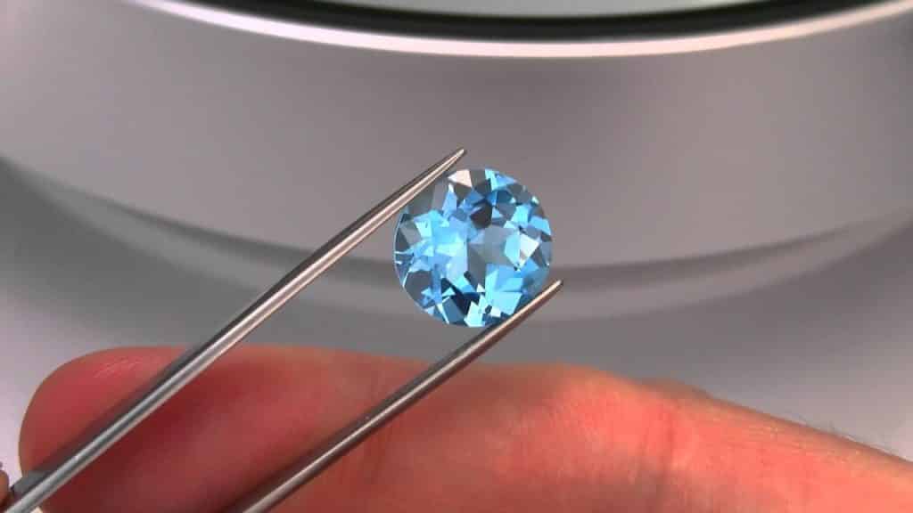 HOW TO DISTINGUISH TOPAZ FROM A FAKE: 5 ways