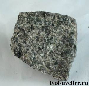 Сиенит: характеристики, сферы применения, свойства и состав породы